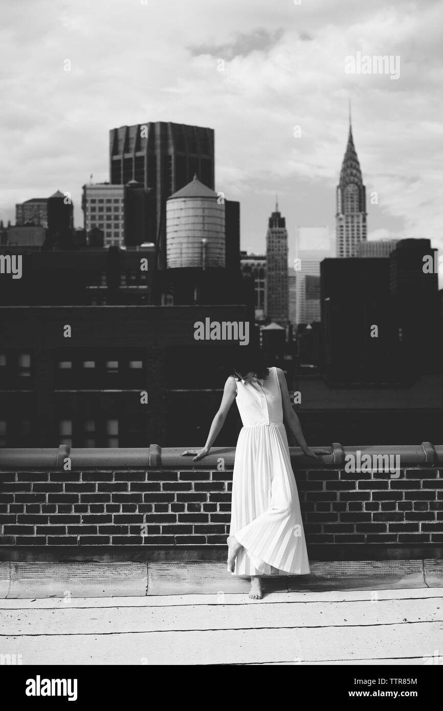 City sky on clouds Black and White Stock Photos & Images - Alamy