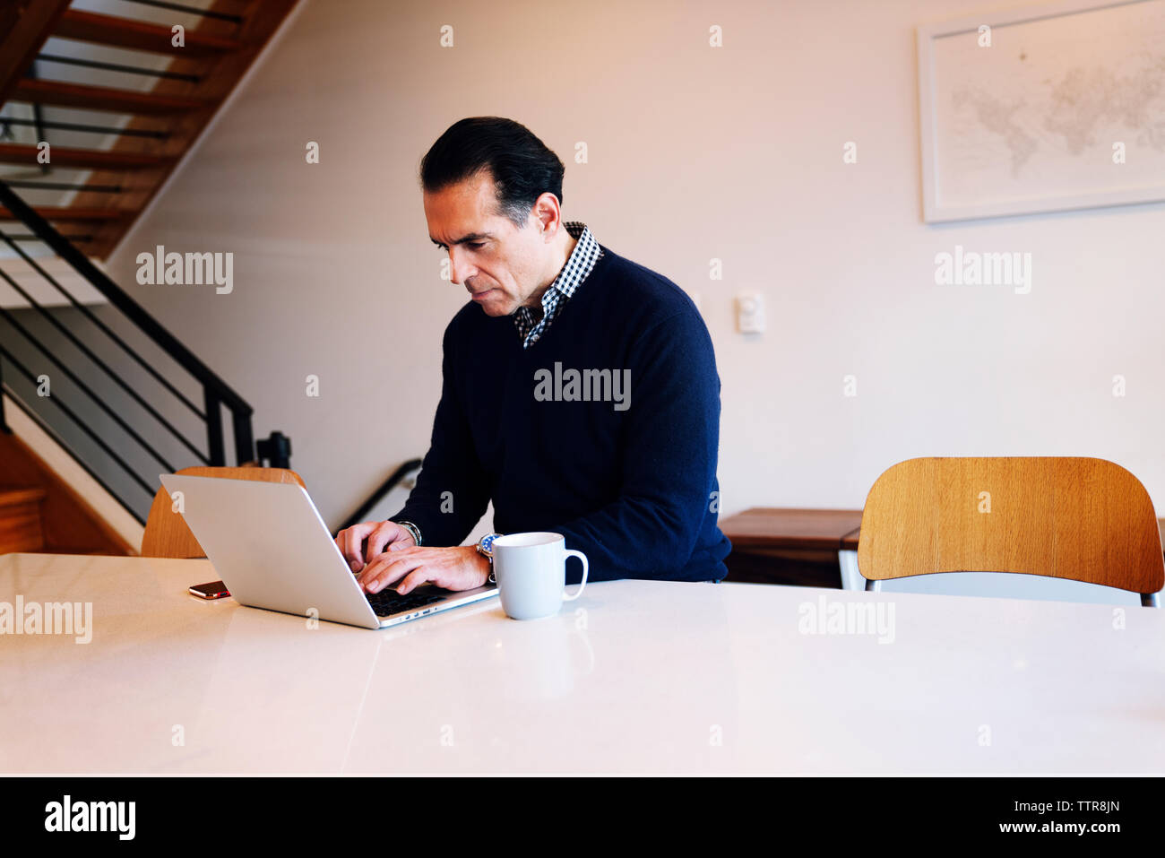 Laptop computer table hi-res stock photography and images - Alamy