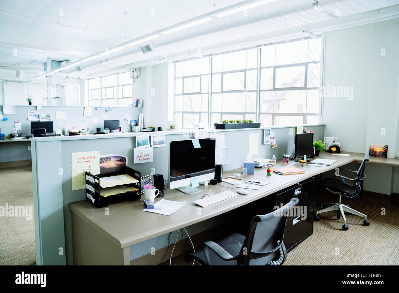 Office windows interior hi-res stock photography and images - Alamy