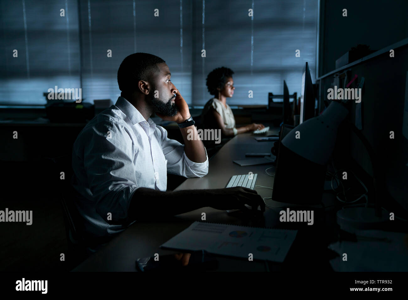 Working with old computers hi-res stock photography and images - Alamy