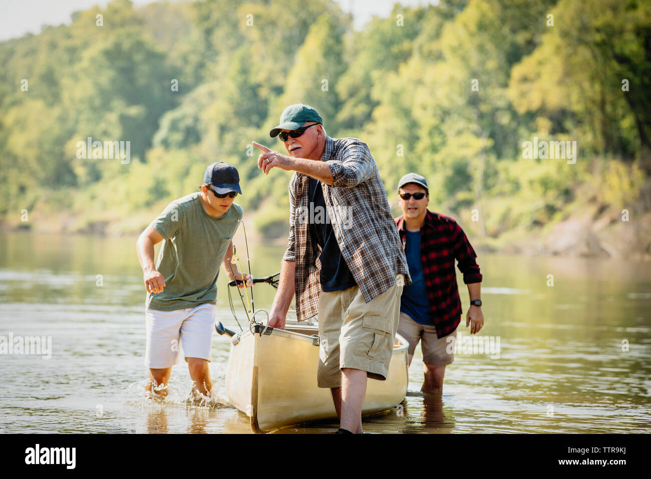 Pushing boat hi-res stock photography and images - Alamy