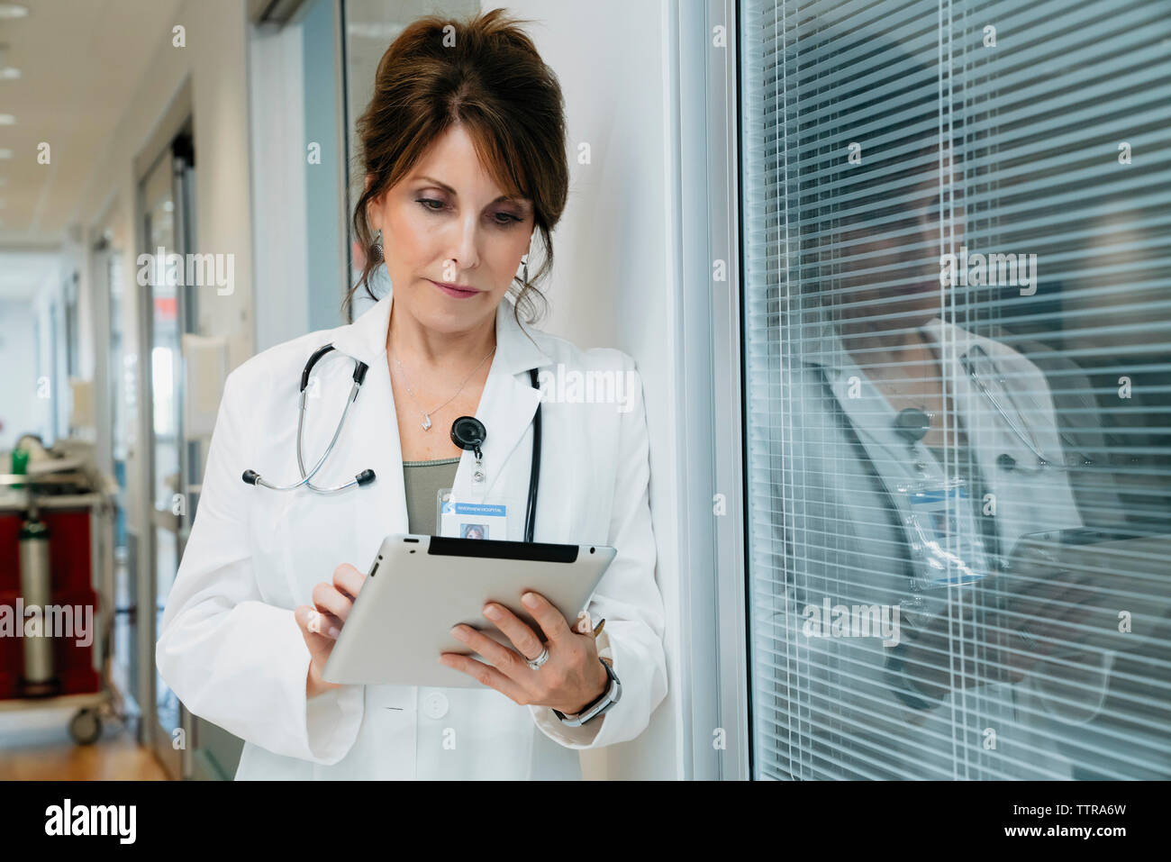Lobby medical hi-res stock photography and images - Alamy