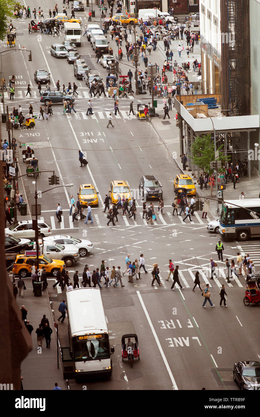 Large group of people land vehicle hi-res stock photography and images ...