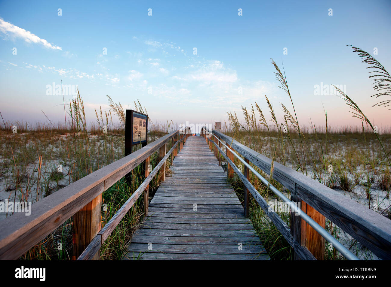 Boardwalk scene hi-res stock photography and images - Alamy
