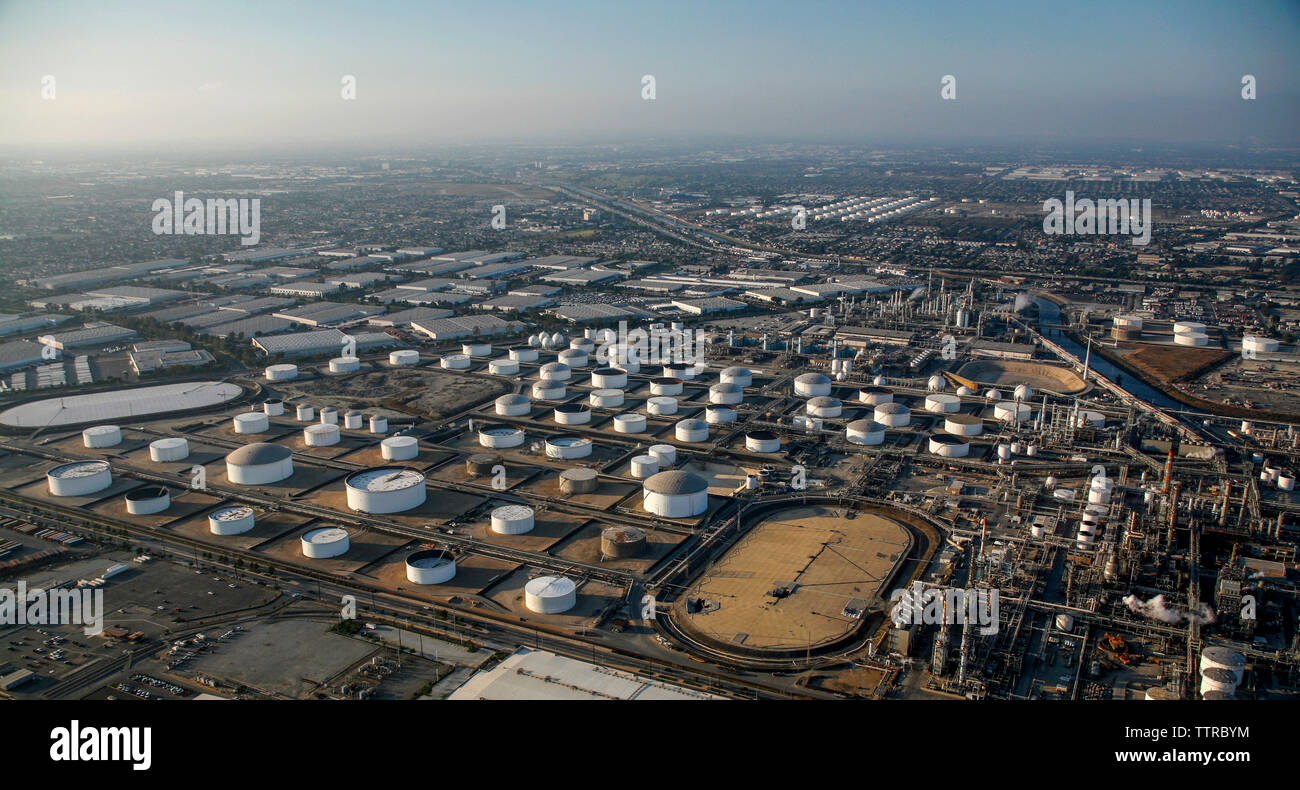 Aerial view oil refinery industrial hi-res stock photography and images ...