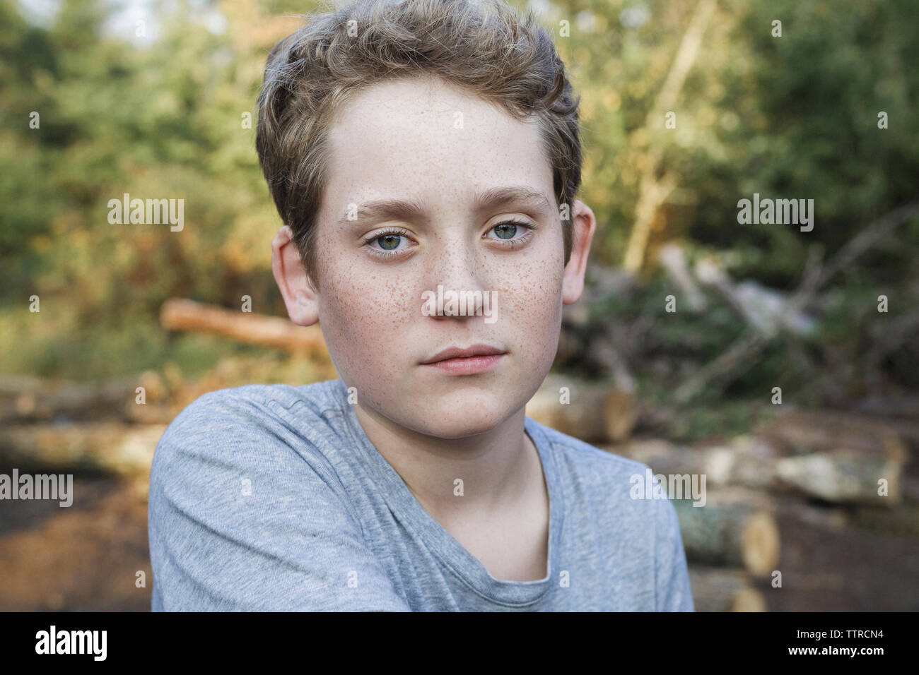Boy in forest hi-res stock photography and images - Alamy