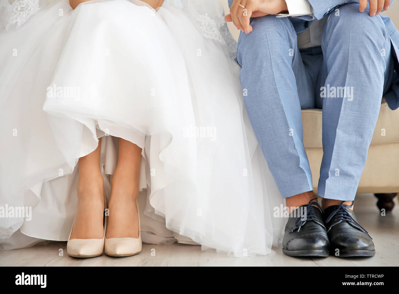 Bride legs hi-res stock photography and images - Alamy