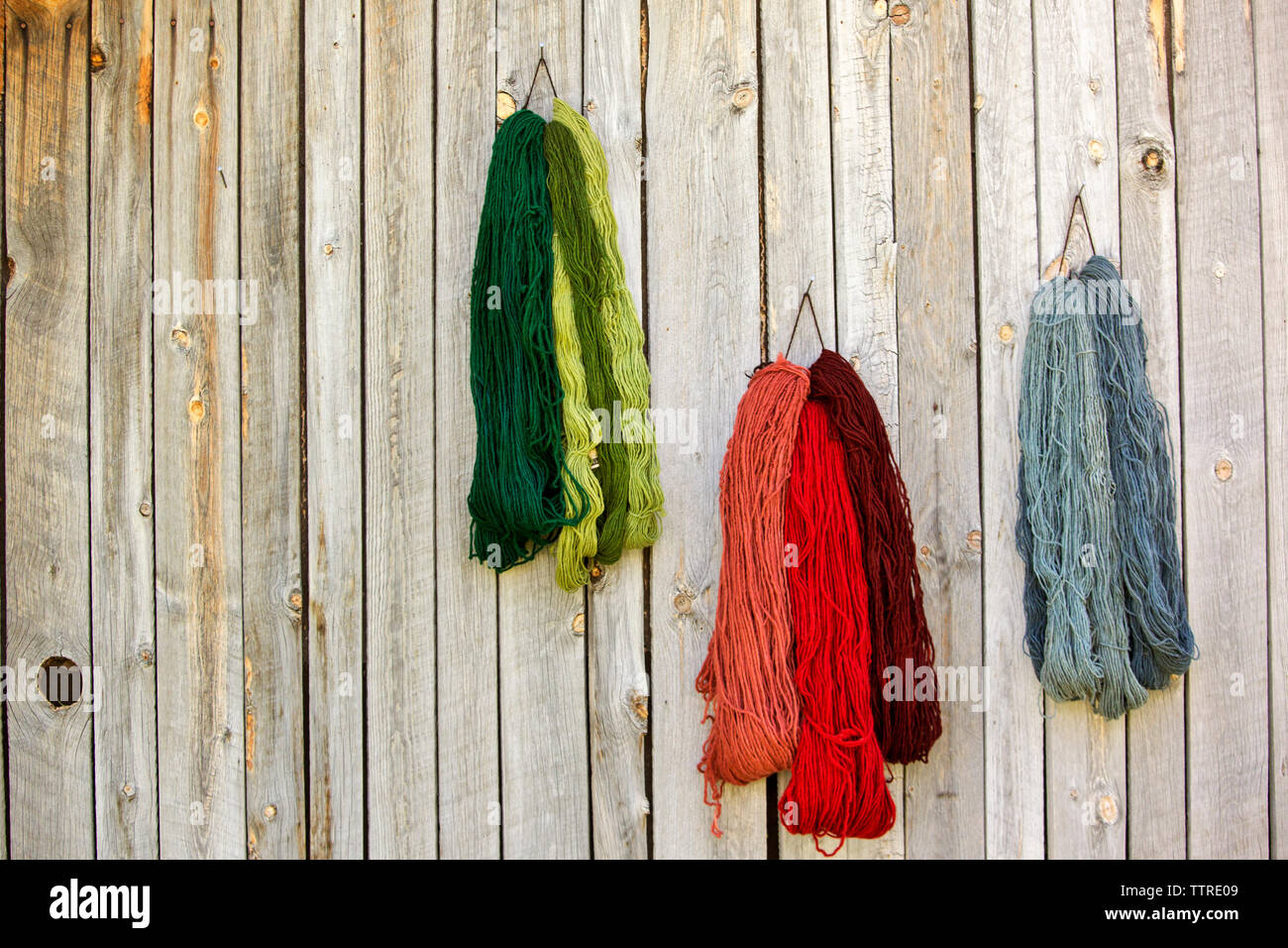 Wool on fence hi-res stock photography and images - Alamy