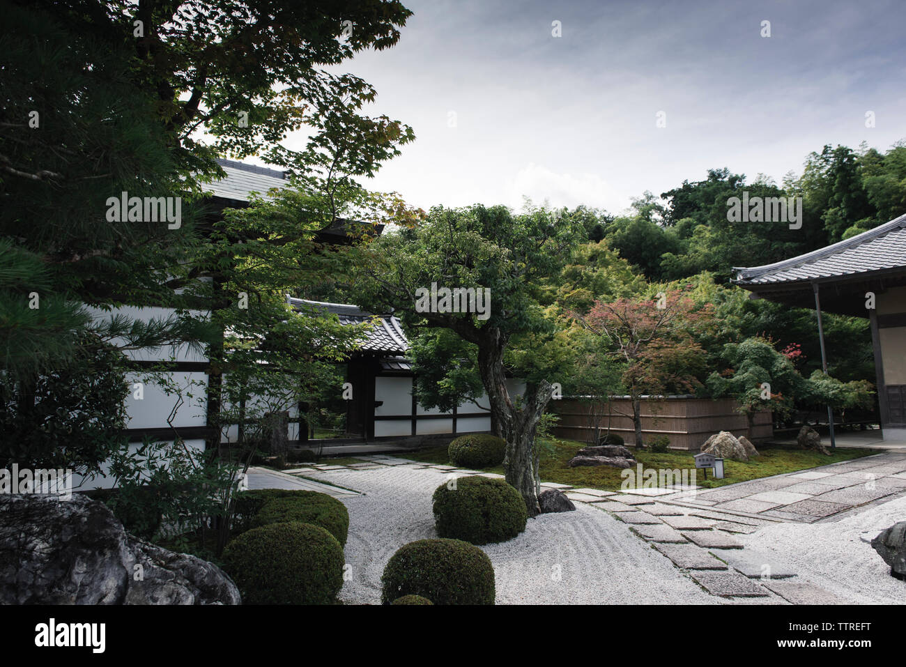 Japanese sky hi-res stock photography and images - Alamy