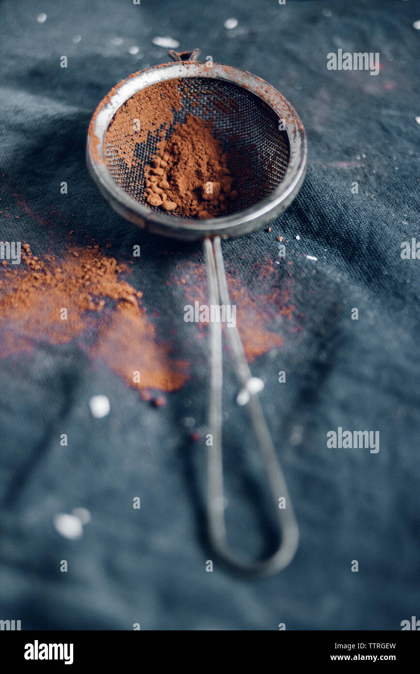 Sifter hi-res stock photography and images - Alamy