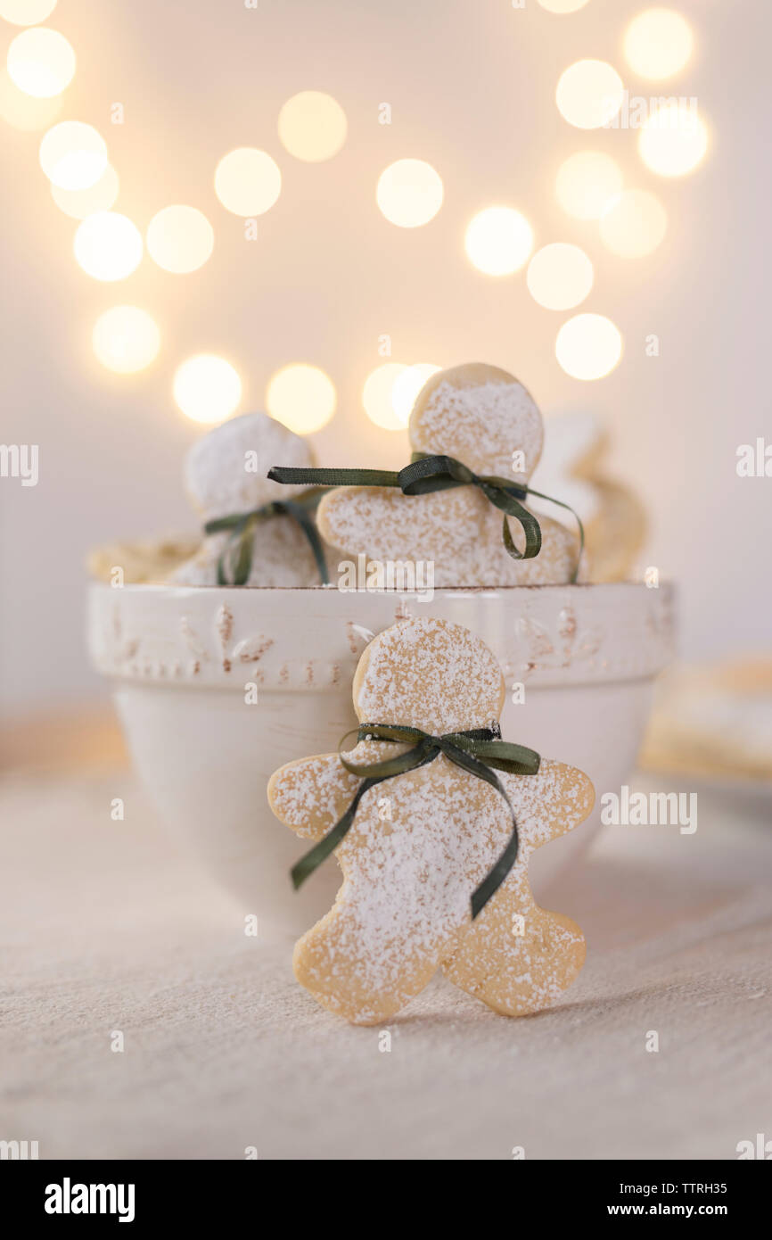 Lights christmas table hi-res stock photography and images - Alamy