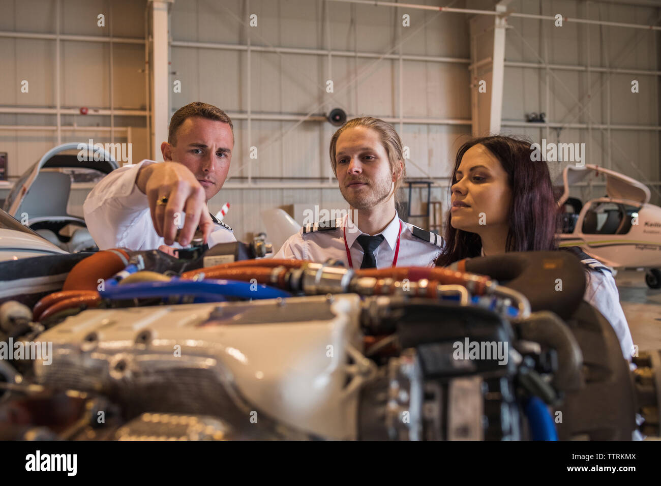 Three engine airplane hi-res stock photography and images - Alamy