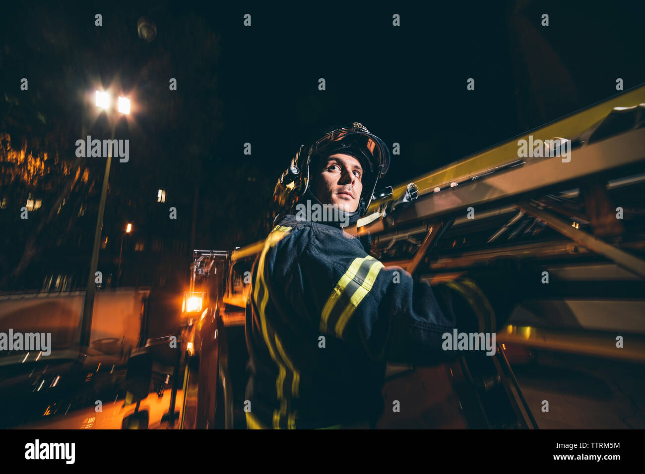 Firefighter team hi-res stock photography and images - Alamy