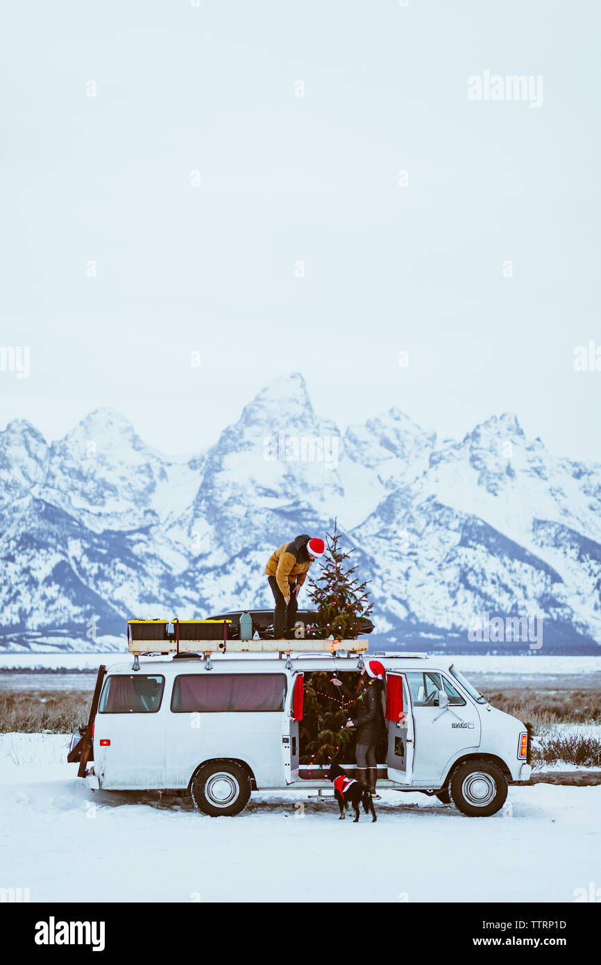 Van life in the mountains hi-res stock photography and images - Alamy