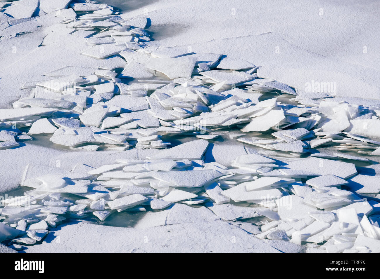 Close up frozen river hi-res stock photography and images - Alamy
