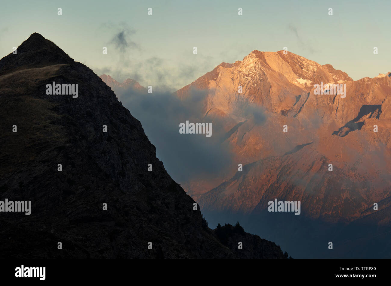 Idyllic beauty hi-res stock photography and images - Alamy