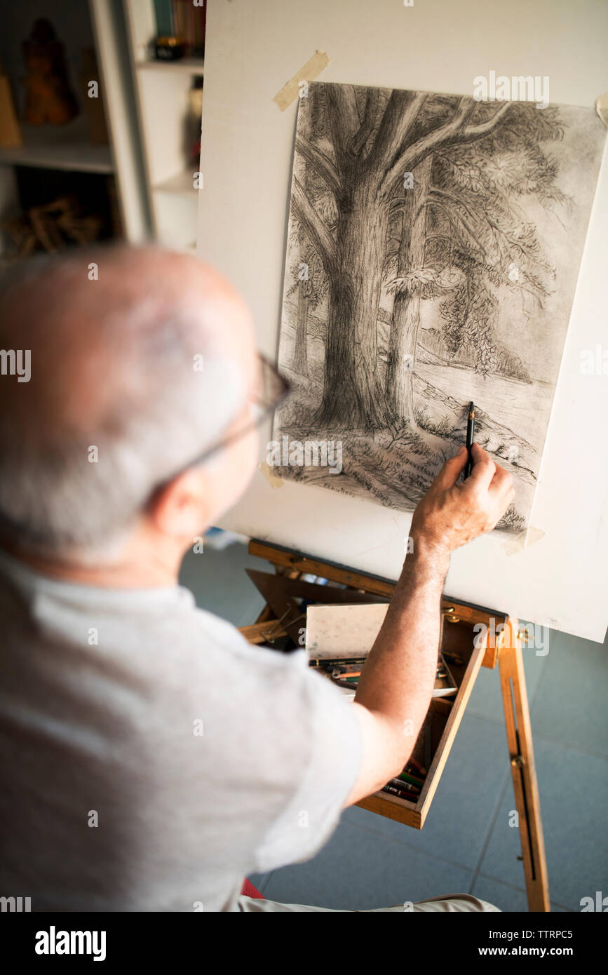 Person sketching hi-res stock photography and images - Alamy