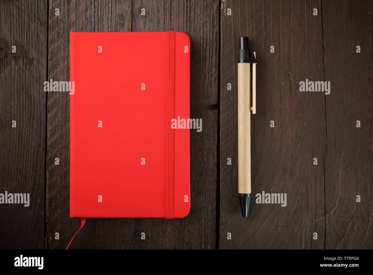 Diary and pen hi-res stock photography and images - Alamy