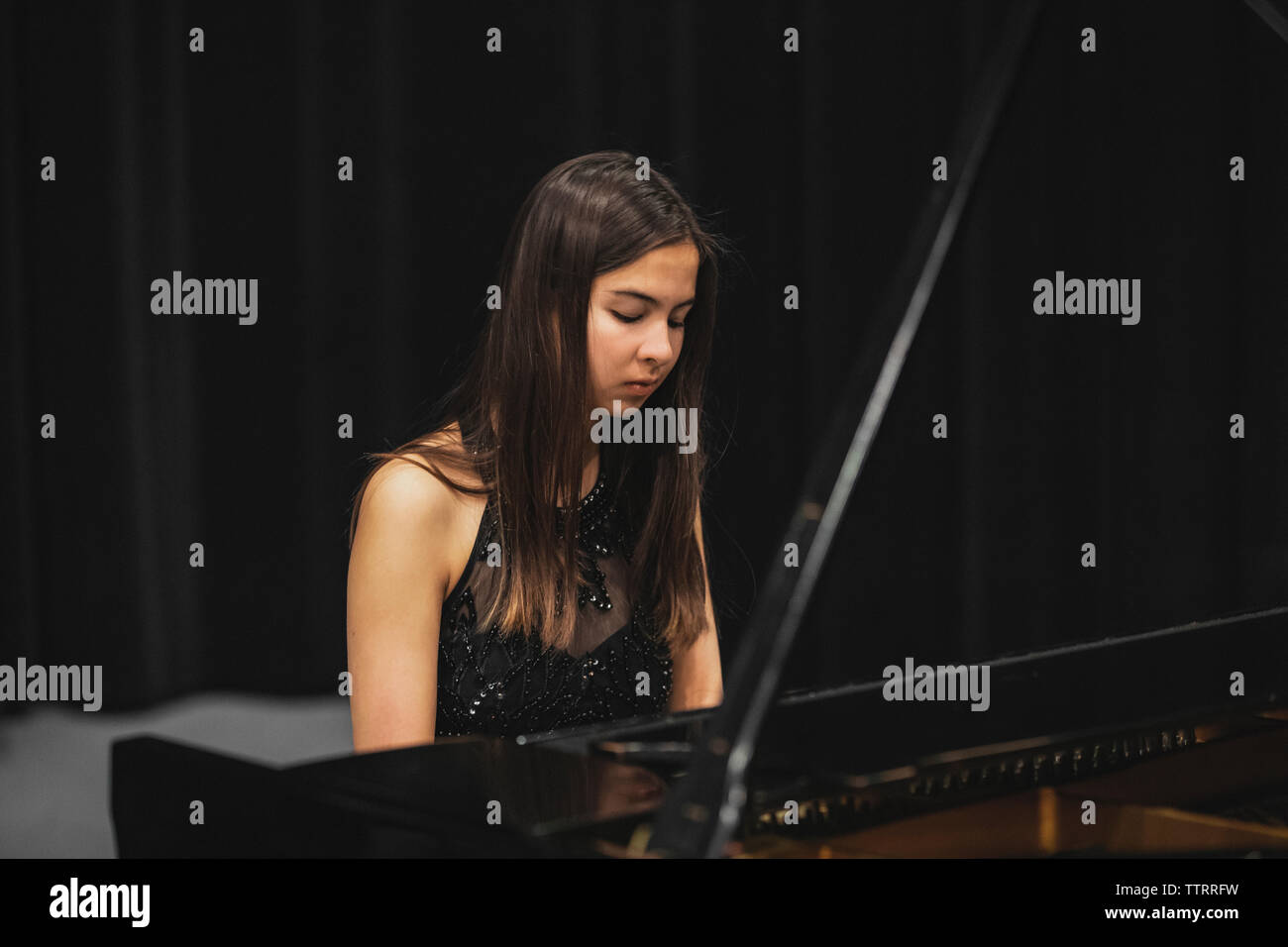 Classical music diversity hi-res stock photography and images - Alamy