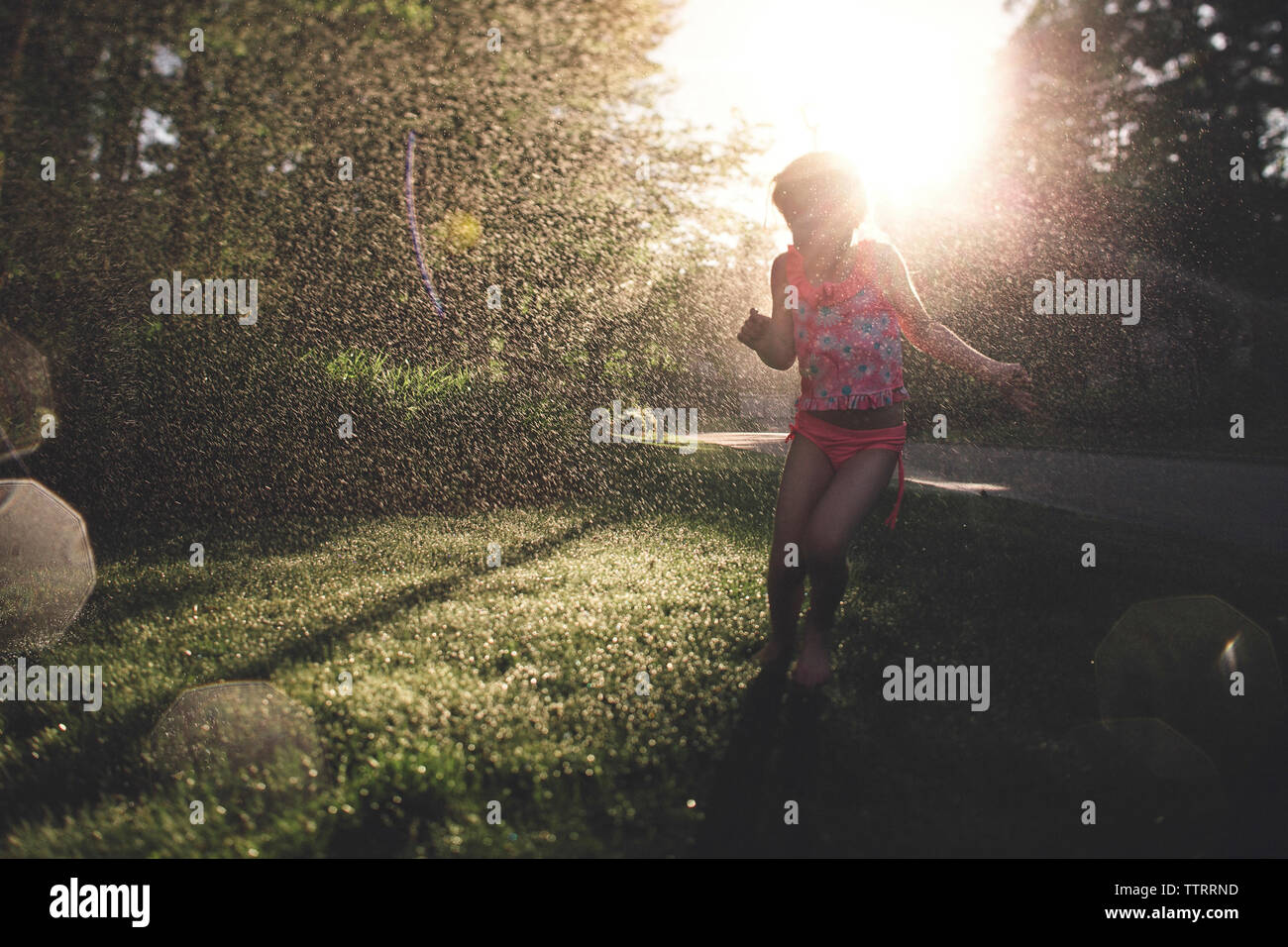 Spray girl hi-res stock photography and images - Alamy
