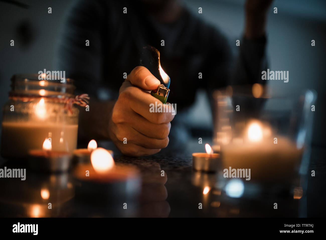 Cigarette fire hi-res stock photography and images - Alamy