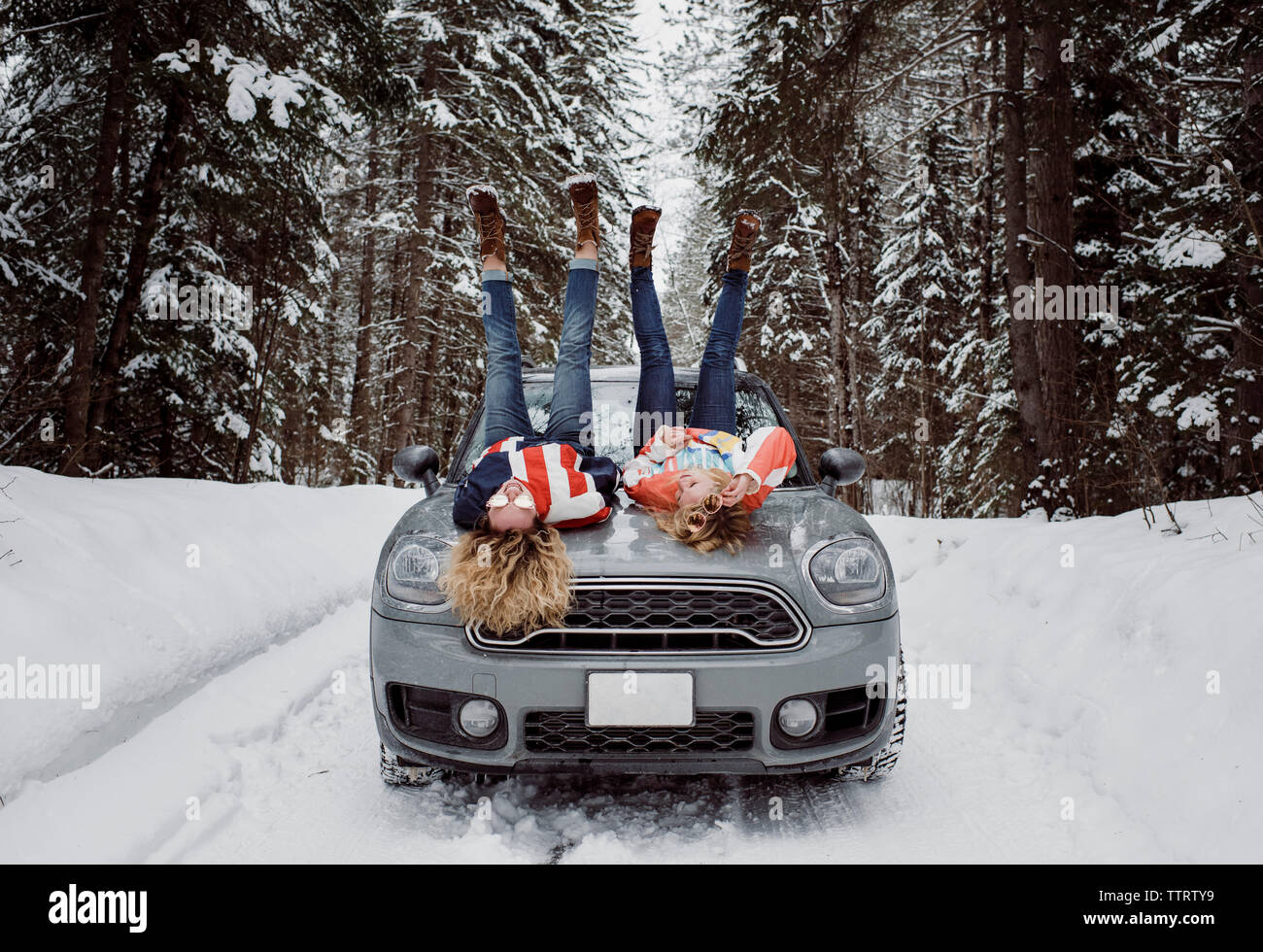 Car road trip feet hi-res stock photography and images - Alamy