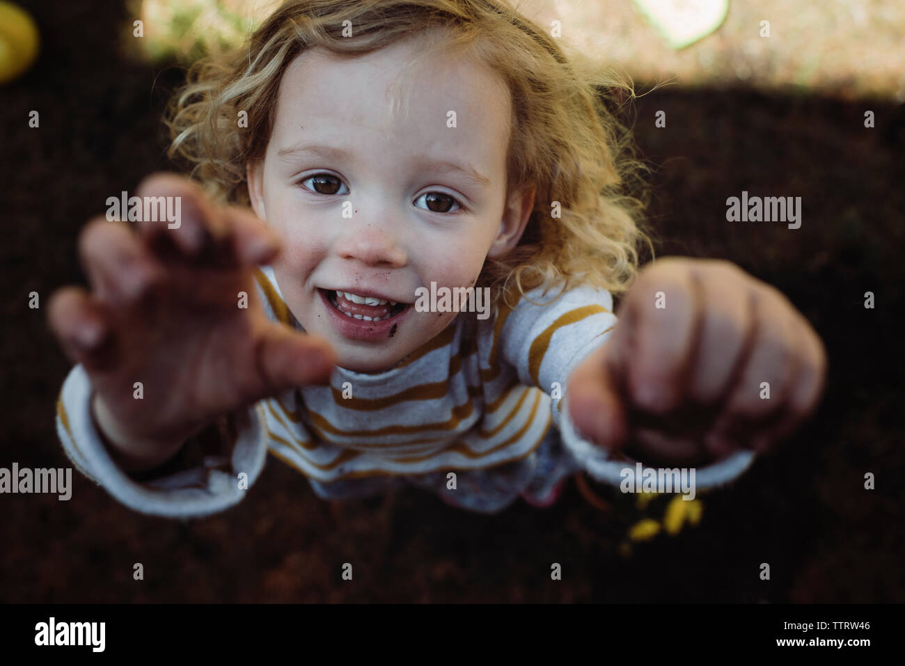 Standing with raised arms hi-res stock photography and images - Alamy