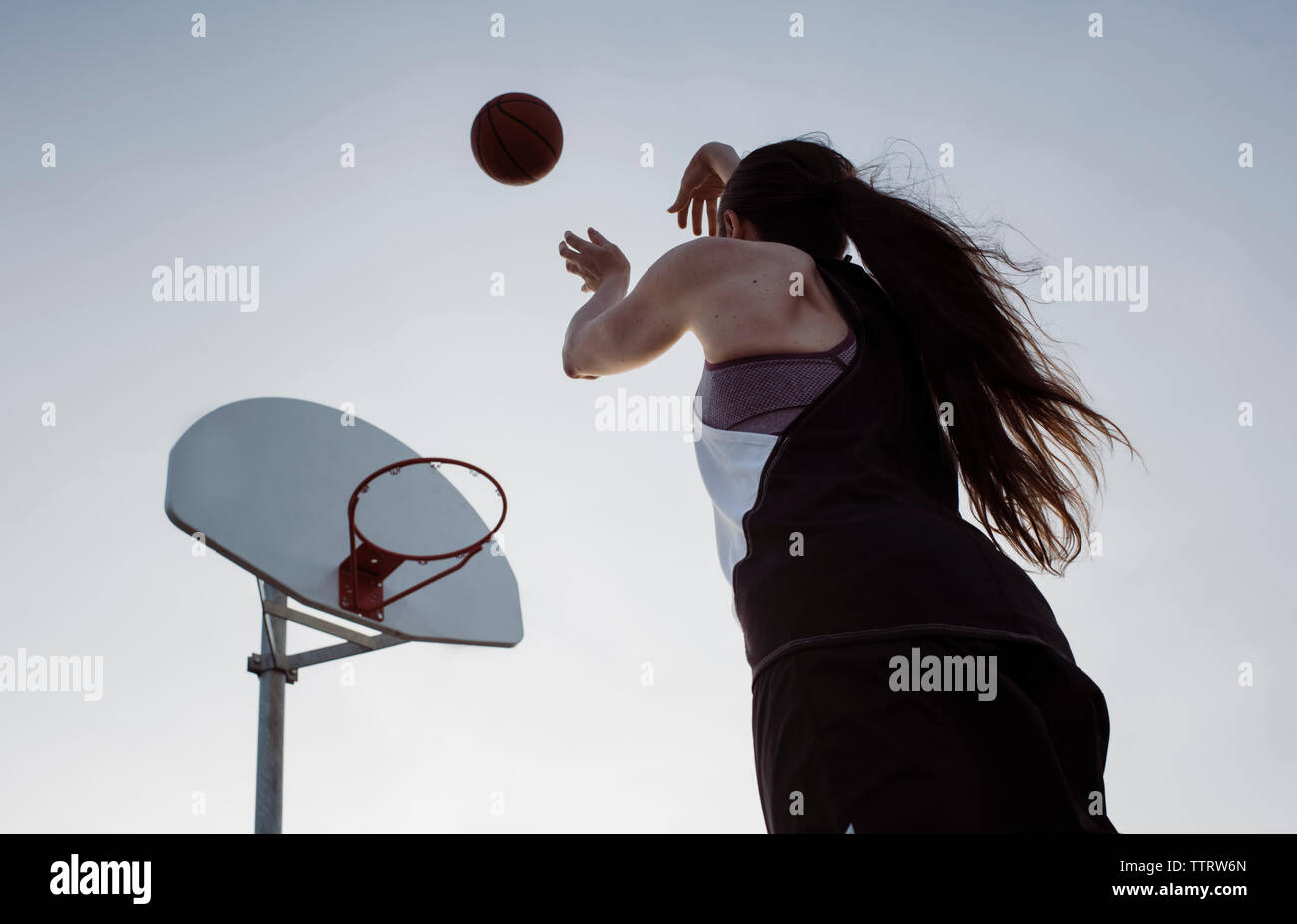 Basketball shot side view hi-res stock photography and images - Alamy