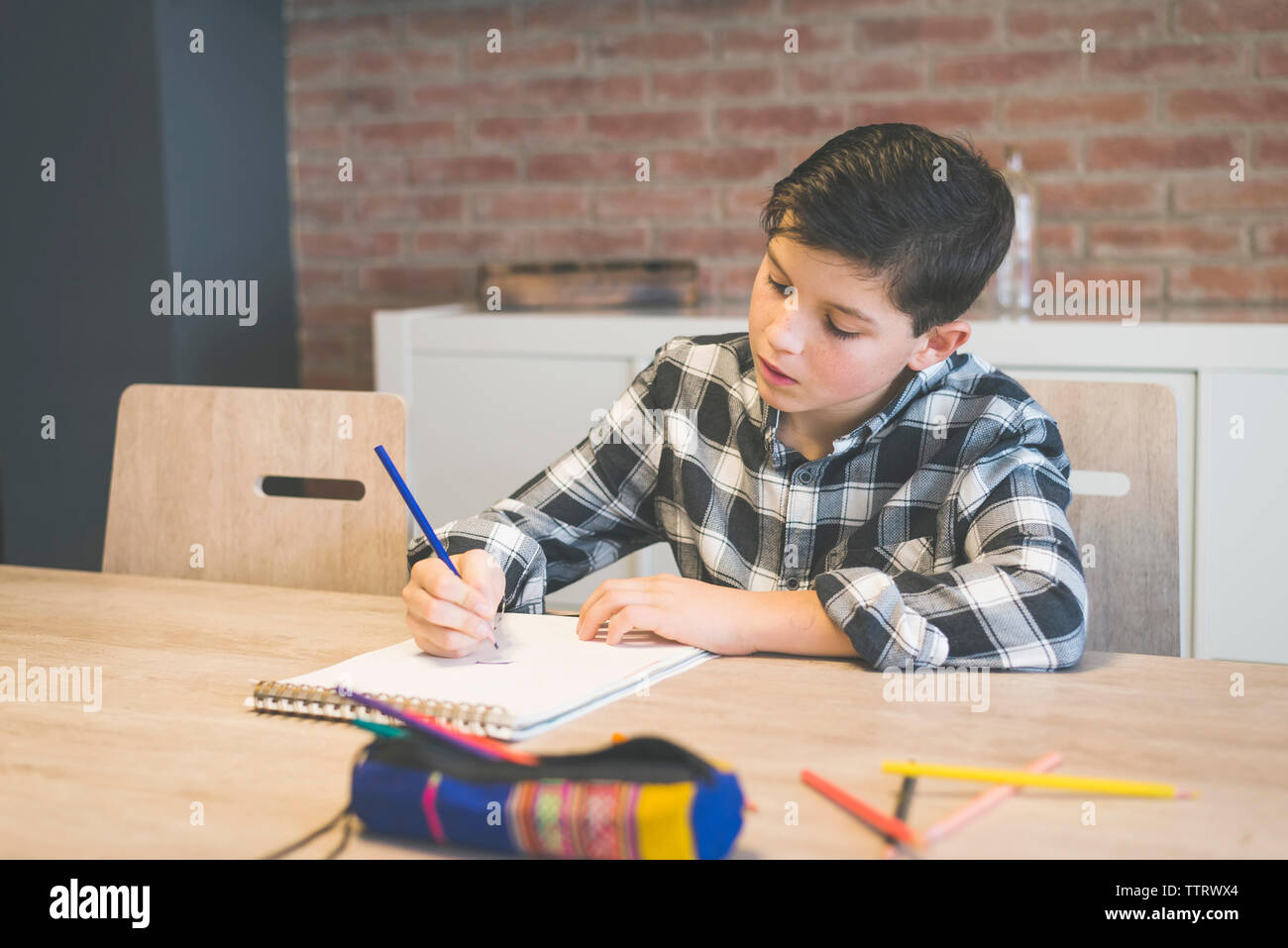 Coloring pencil drawing hi-res stock photography and images - Alamy