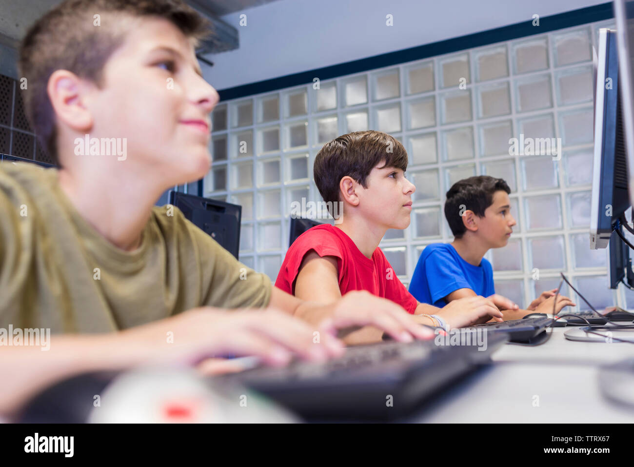Students Using Computers High Resolution Stock Photography and Images ...