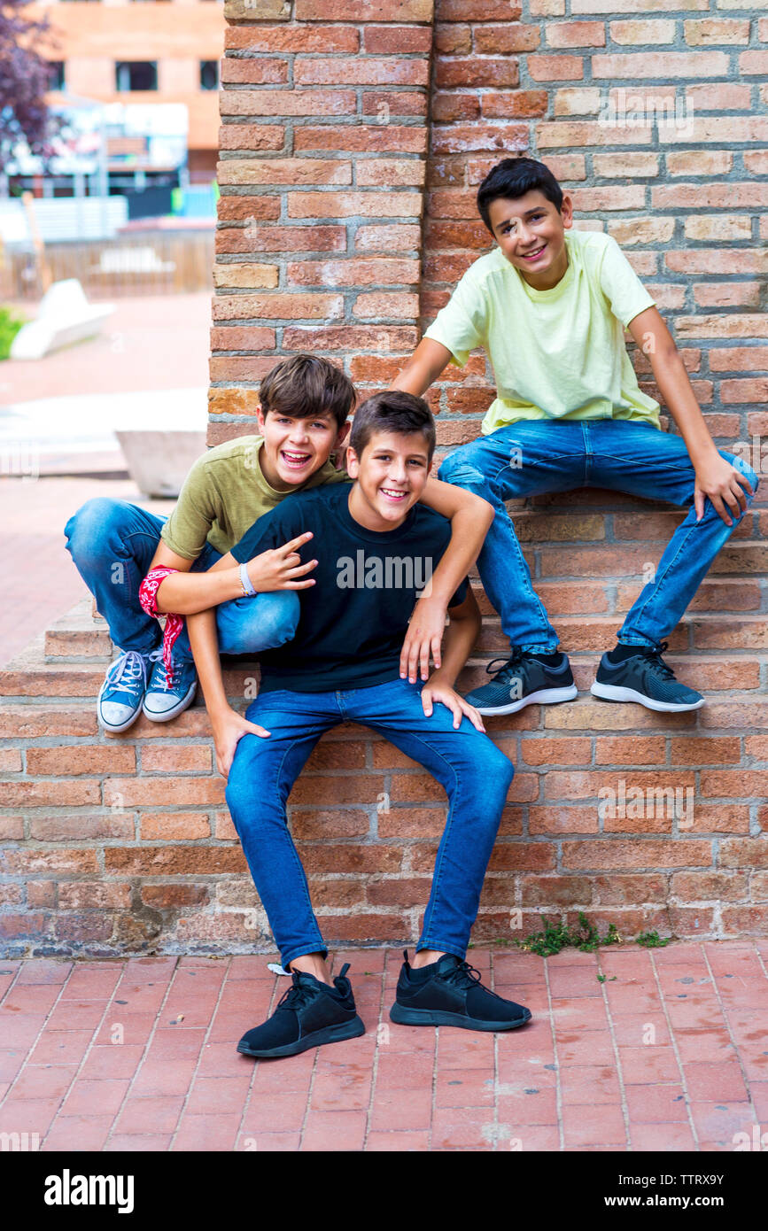 Portrait happy smiling three hi-res stock photography and images - Alamy