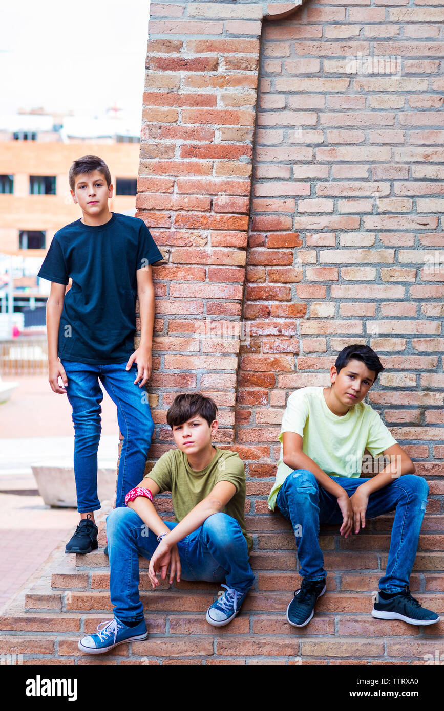 Friendship wall hi-res stock photography and images - Alamy