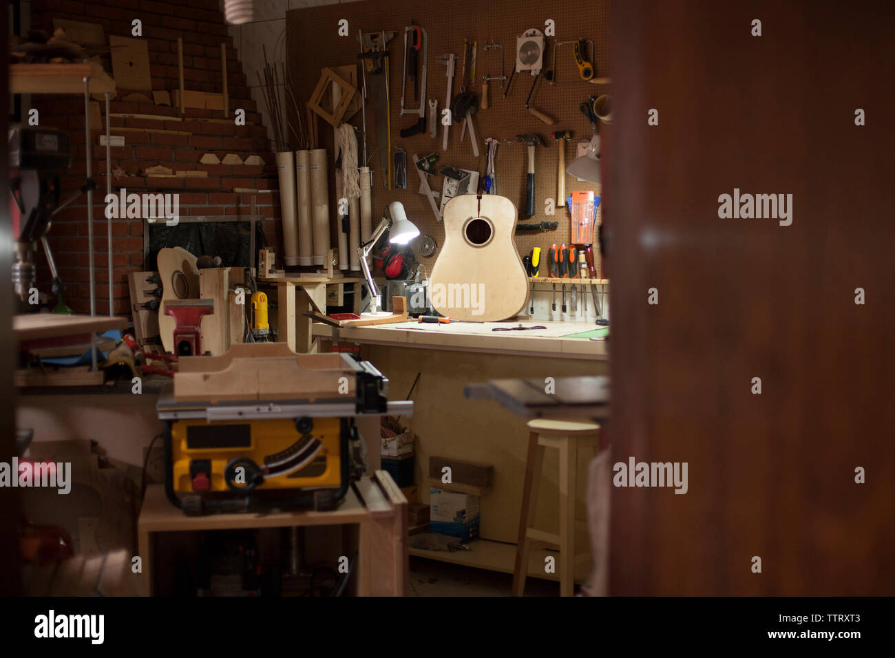 Workshop interior hi-res stock photography and images - Alamy