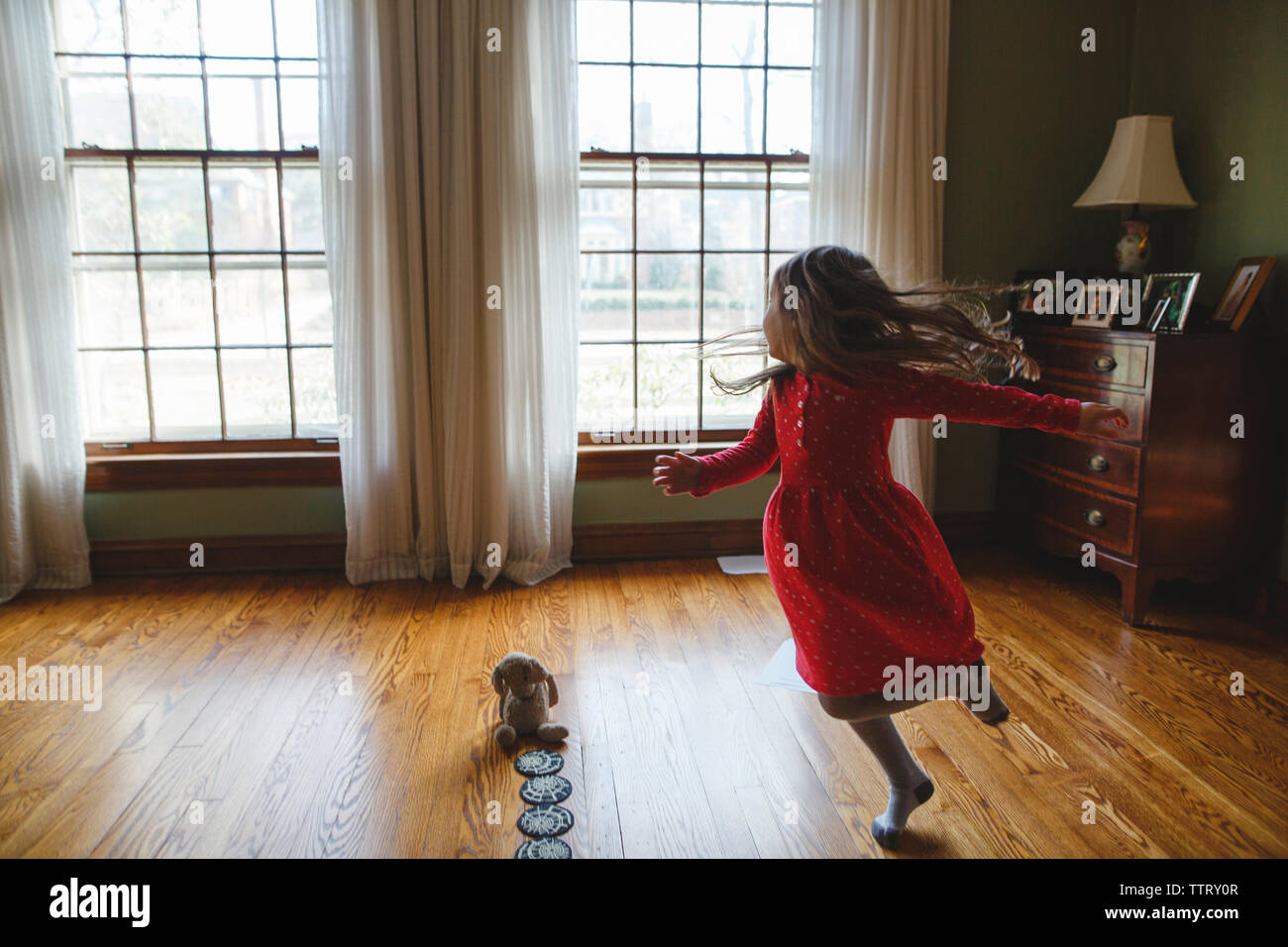 Full length dress hi-res stock photography and images - Alamy