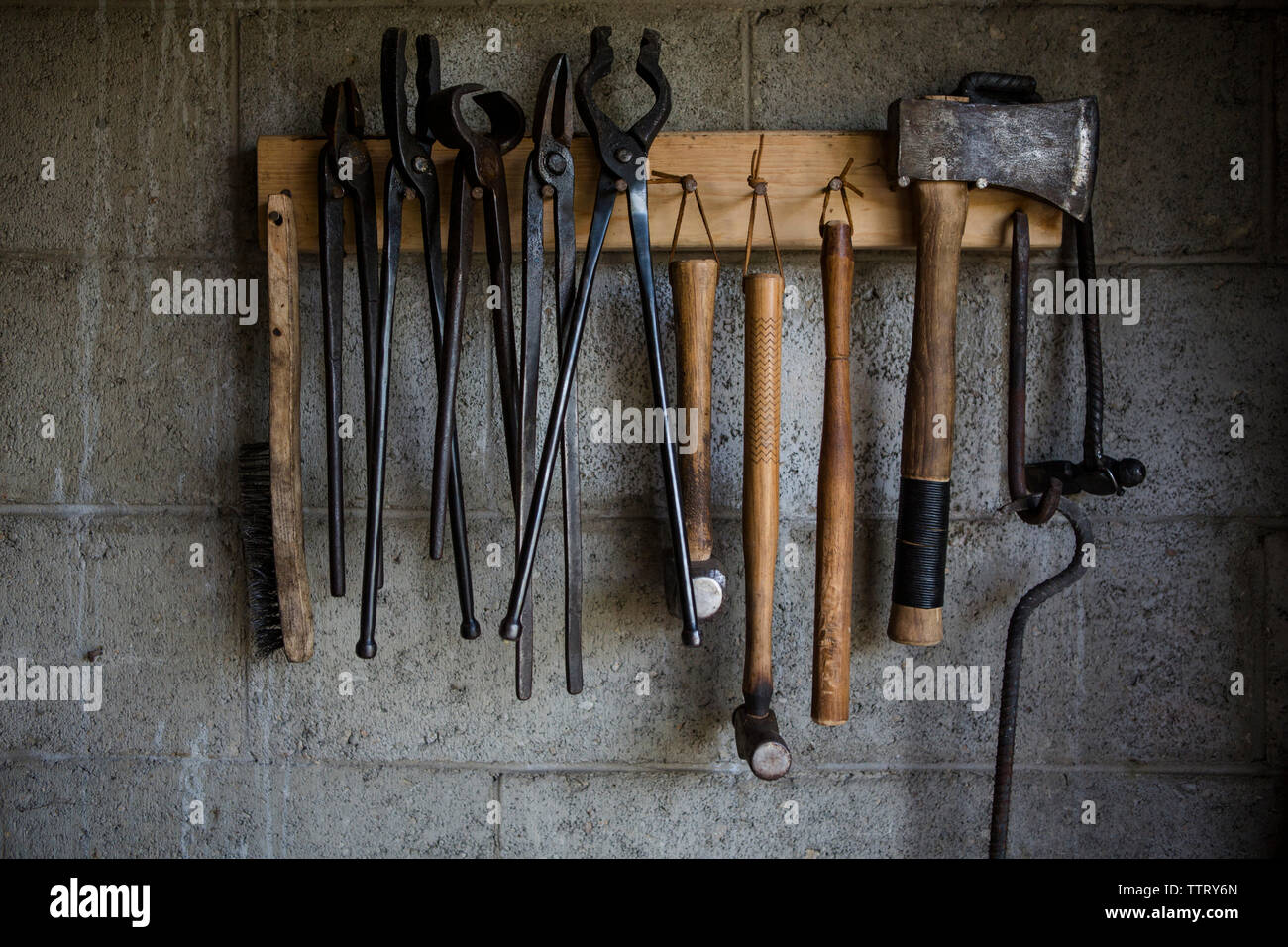 Hanging rack hi-res stock photography and images - Alamy