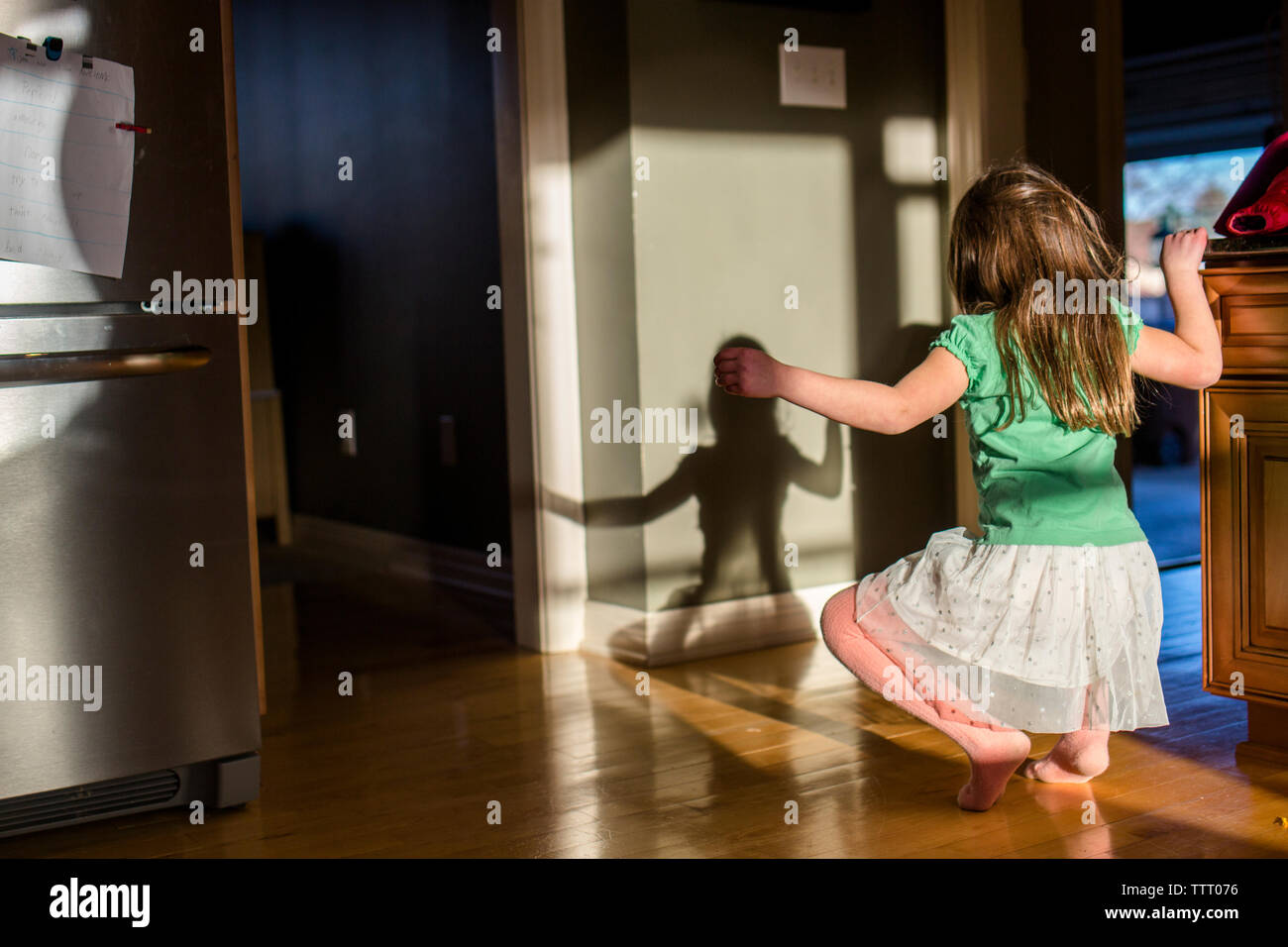 Shadow of a dancing girl hi-res stock photography and images - Alamy
