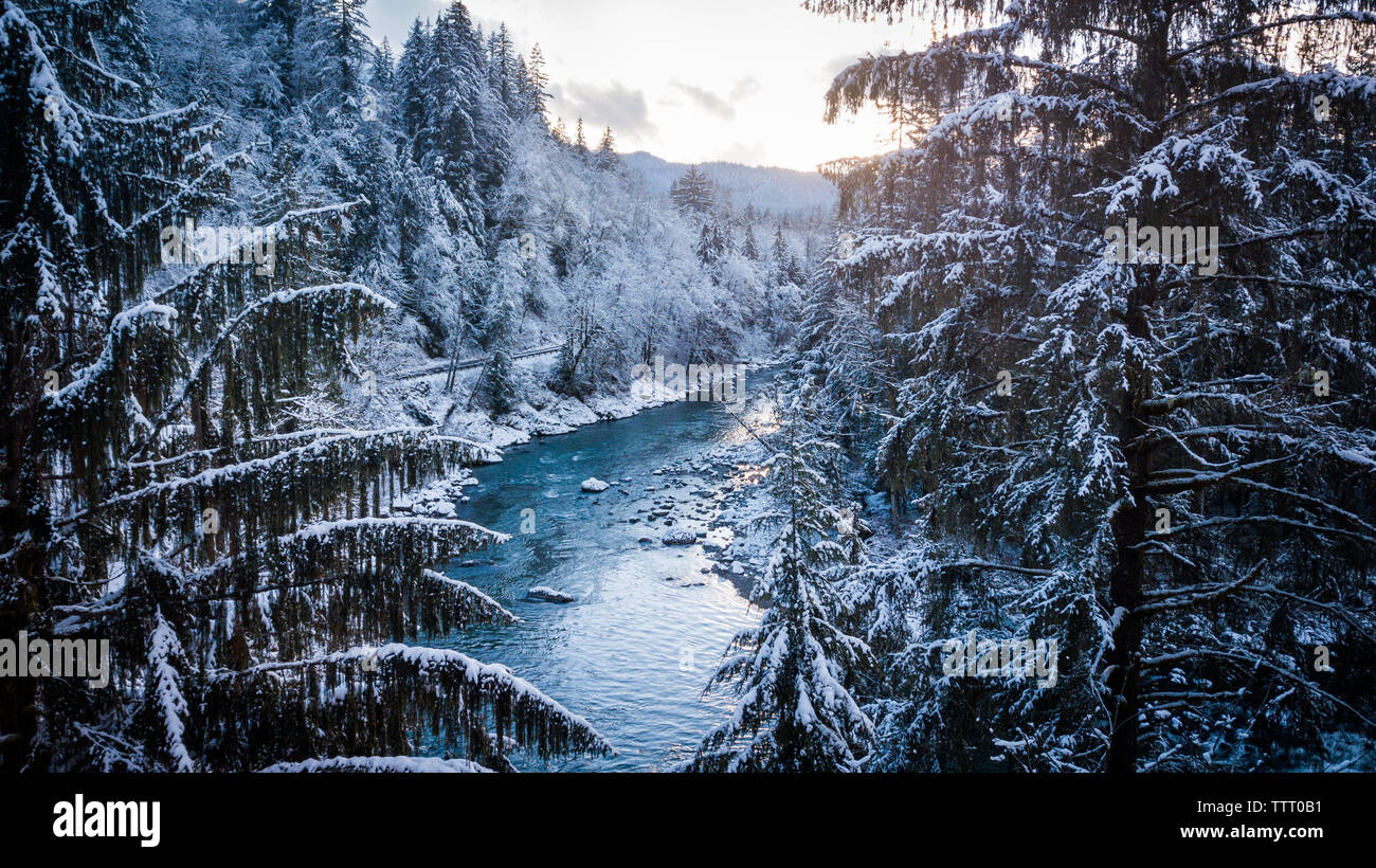Drone winter river hi-res stock photography and images - Alamy