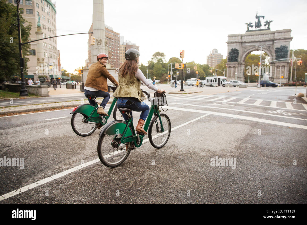 Happy couple cycling hi-res stock photography and images - Alamy