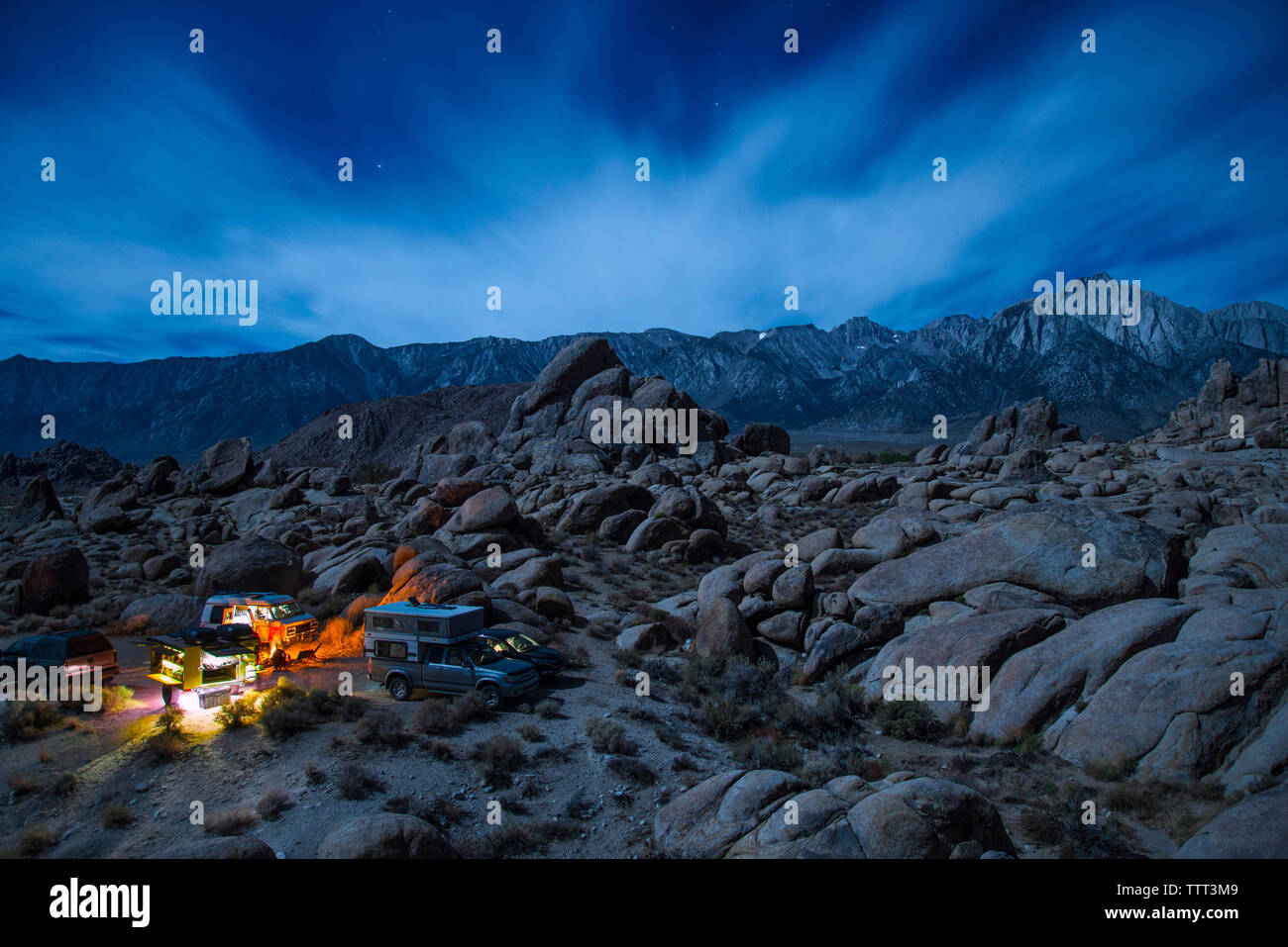 Sky vehicles hi-res stock photography and images - Alamy