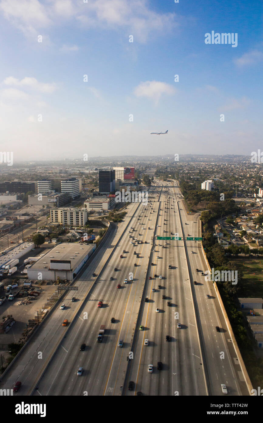 Airplane road hi-res stock photography and images - Alamy