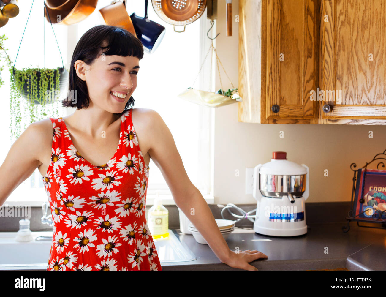 Counter domestic hi-res stock photography and images - Alamy