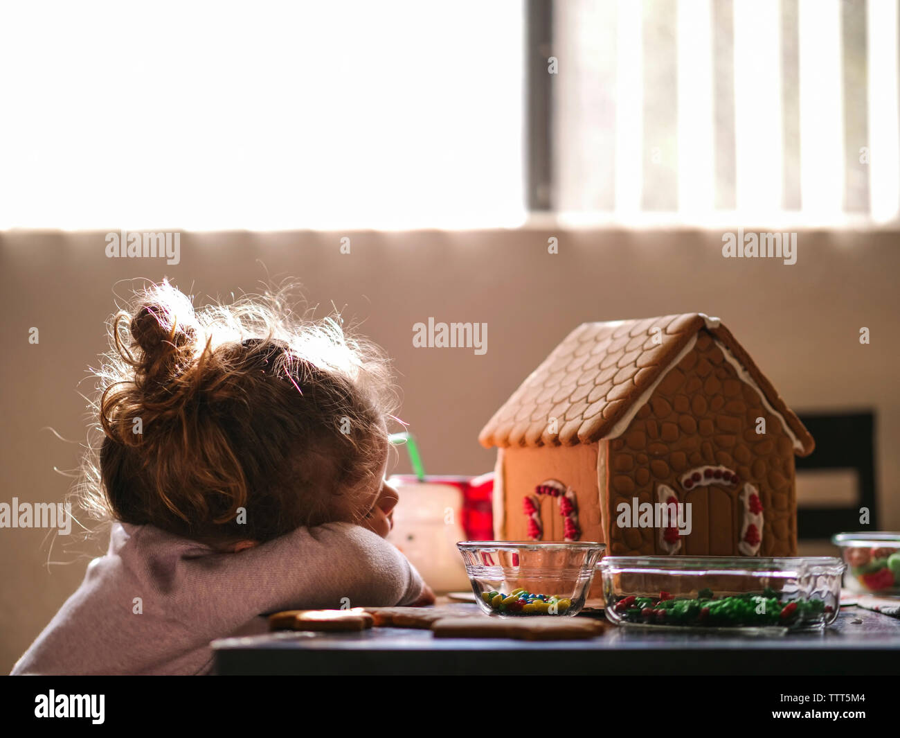Female resting table hi-res stock photography and images - Alamy
