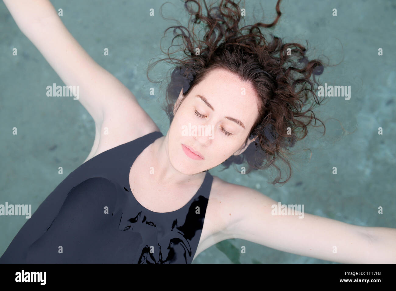 Overhead water tank hi-res stock photography and images - Alamy