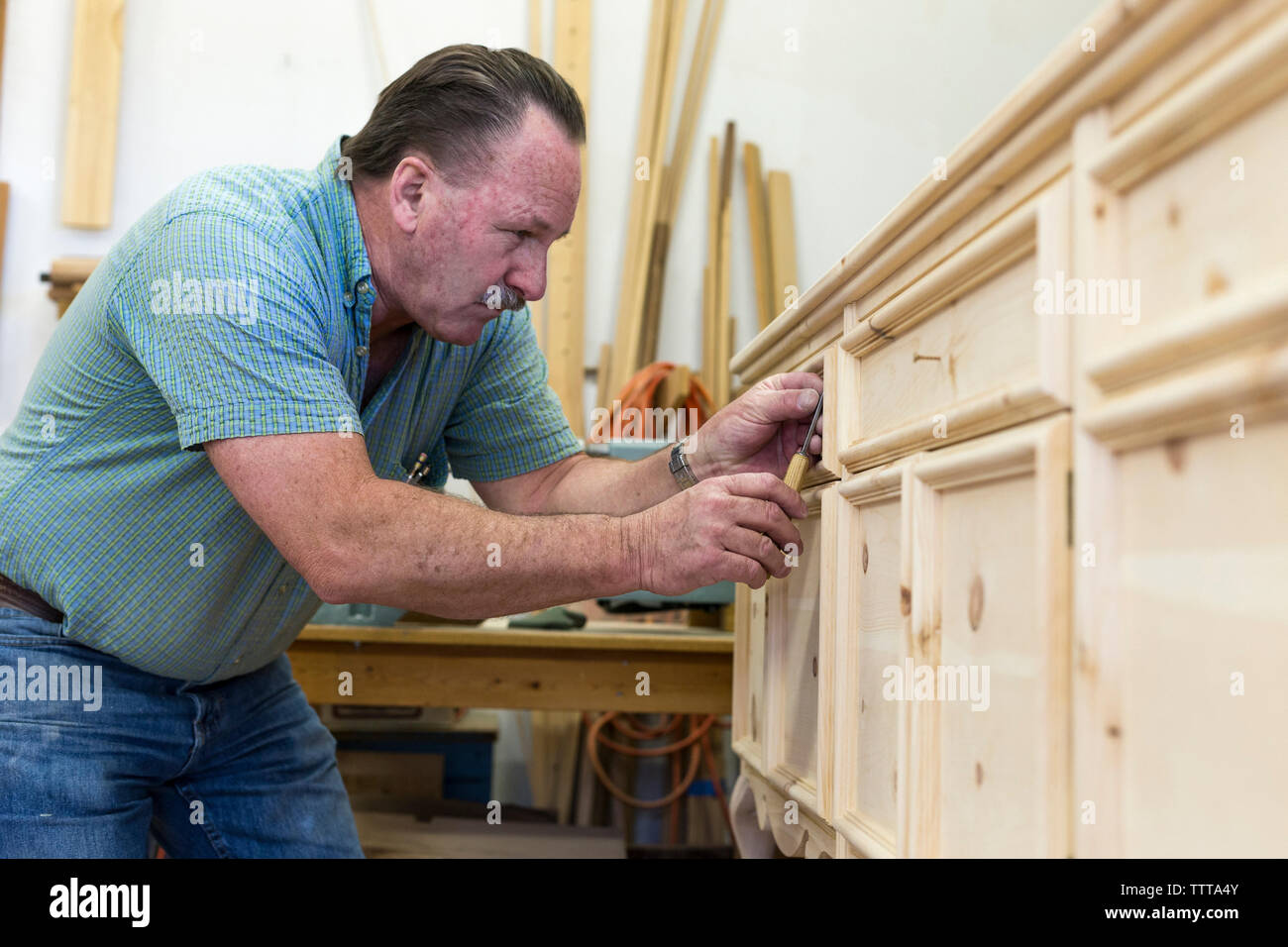 Manufacturing furniture hi-res stock photography and images - Alamy