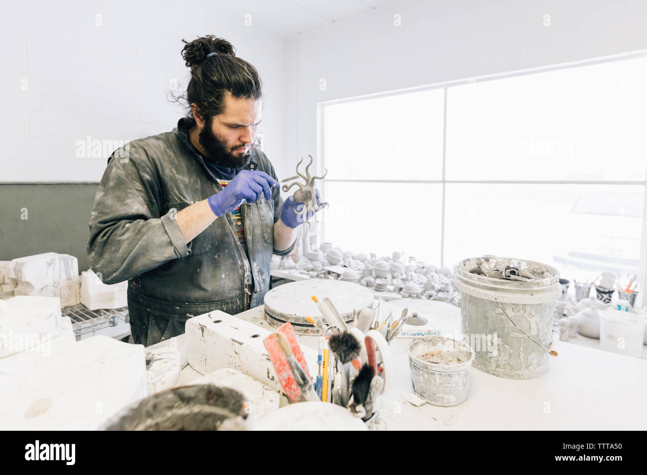 Craftsman art hi-res stock photography and images - Alamy