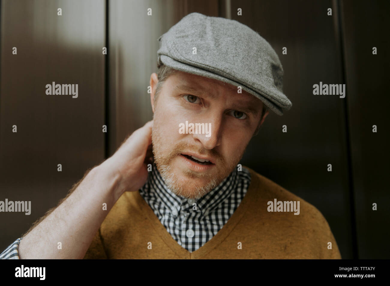 Man in an elevator hi-res stock photography and images - Alamy