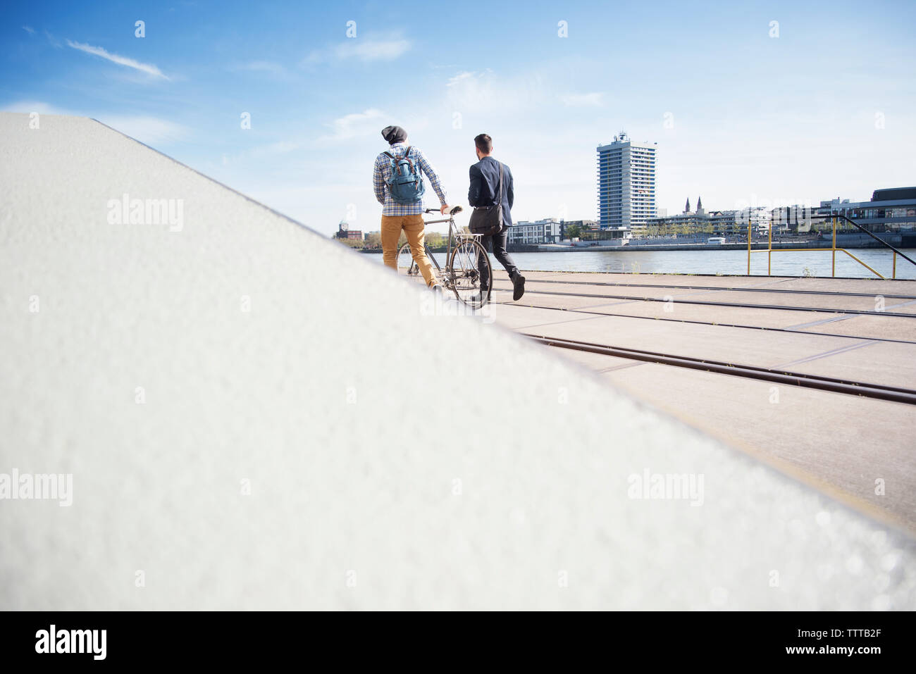 Walking canal hi-res stock photography and images - Alamy