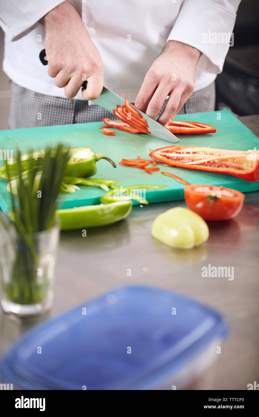 Chopping board vegetables hi-res stock photography and images - Alamy