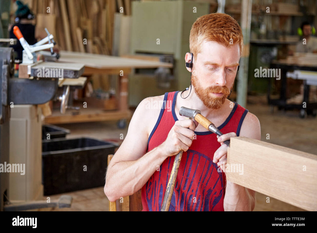 Working carpentry hi-res stock photography and images - Alamy