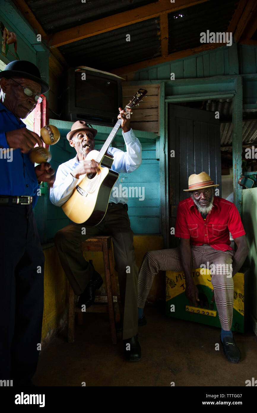 Derrick boxes hi-res stock photography and images - Alamy